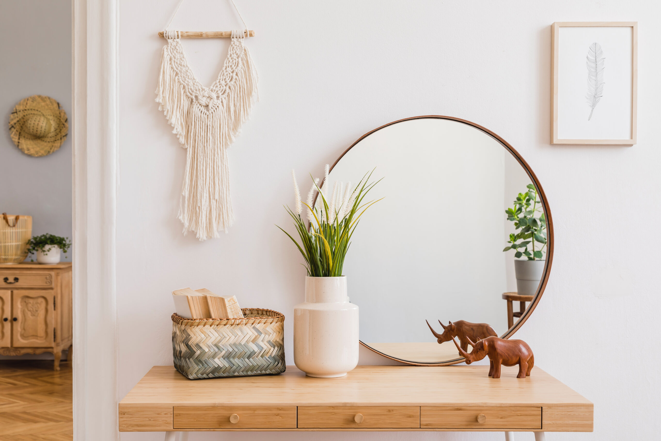 13 Creative Small Room Decor Ideas | 50Floor