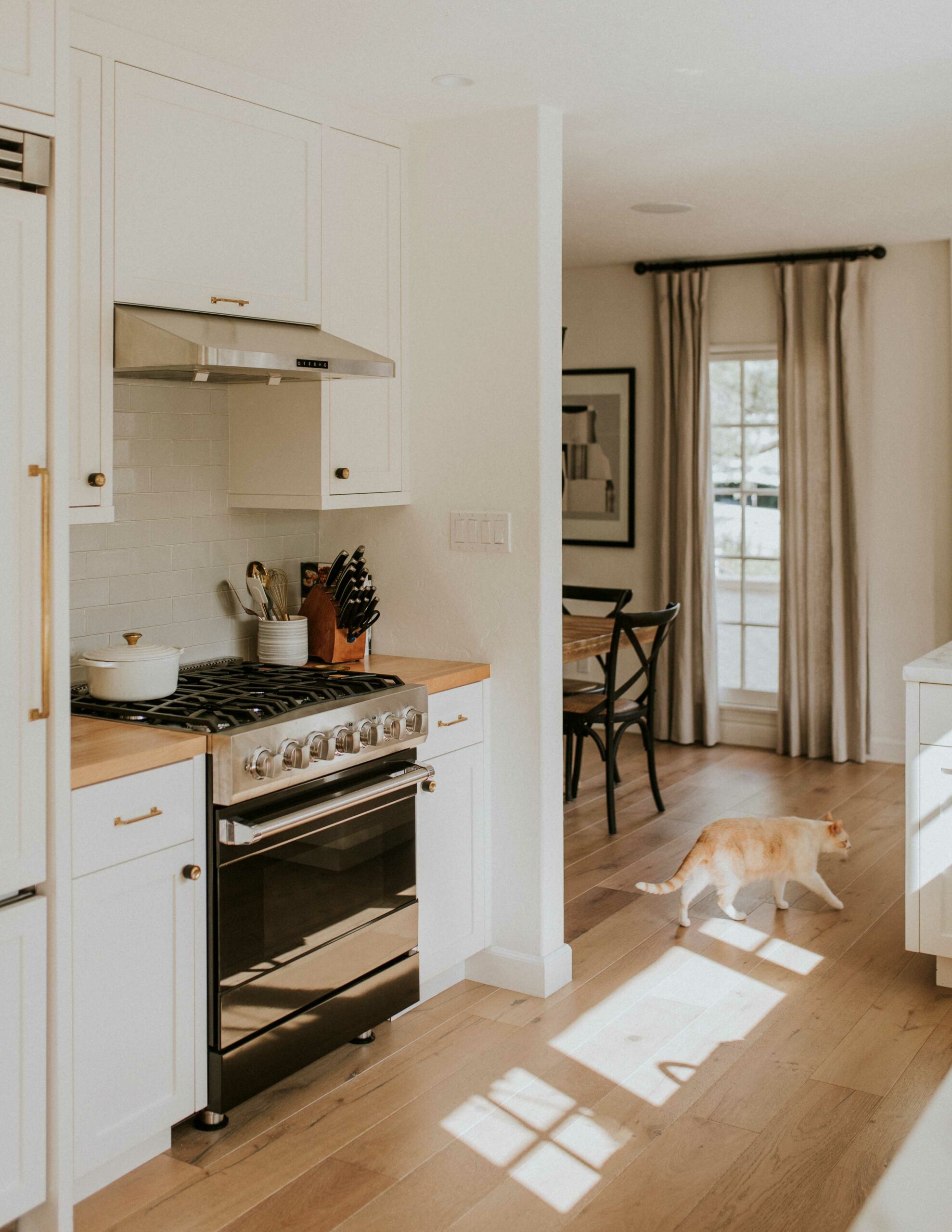 Is Luxury Vinyl Tile (LVT) Good for Your Kitchen? | 50Floor