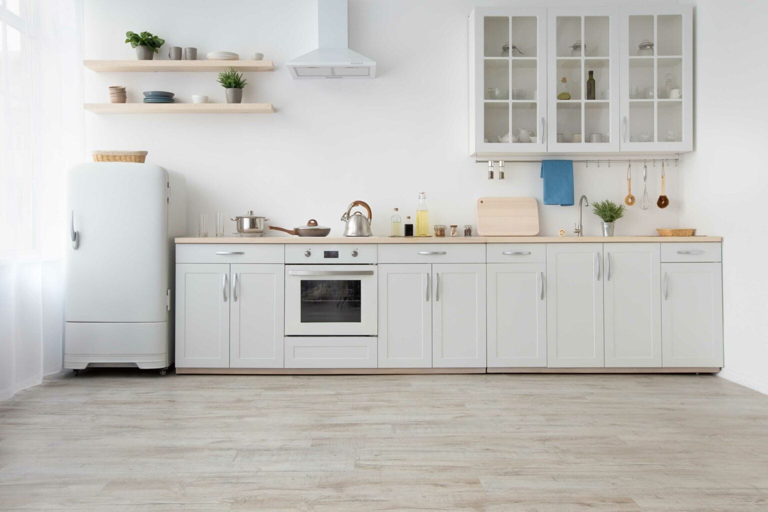 Is Luxury Vinyl Tile (LVT) Good for Your Kitchen? | 50Floor